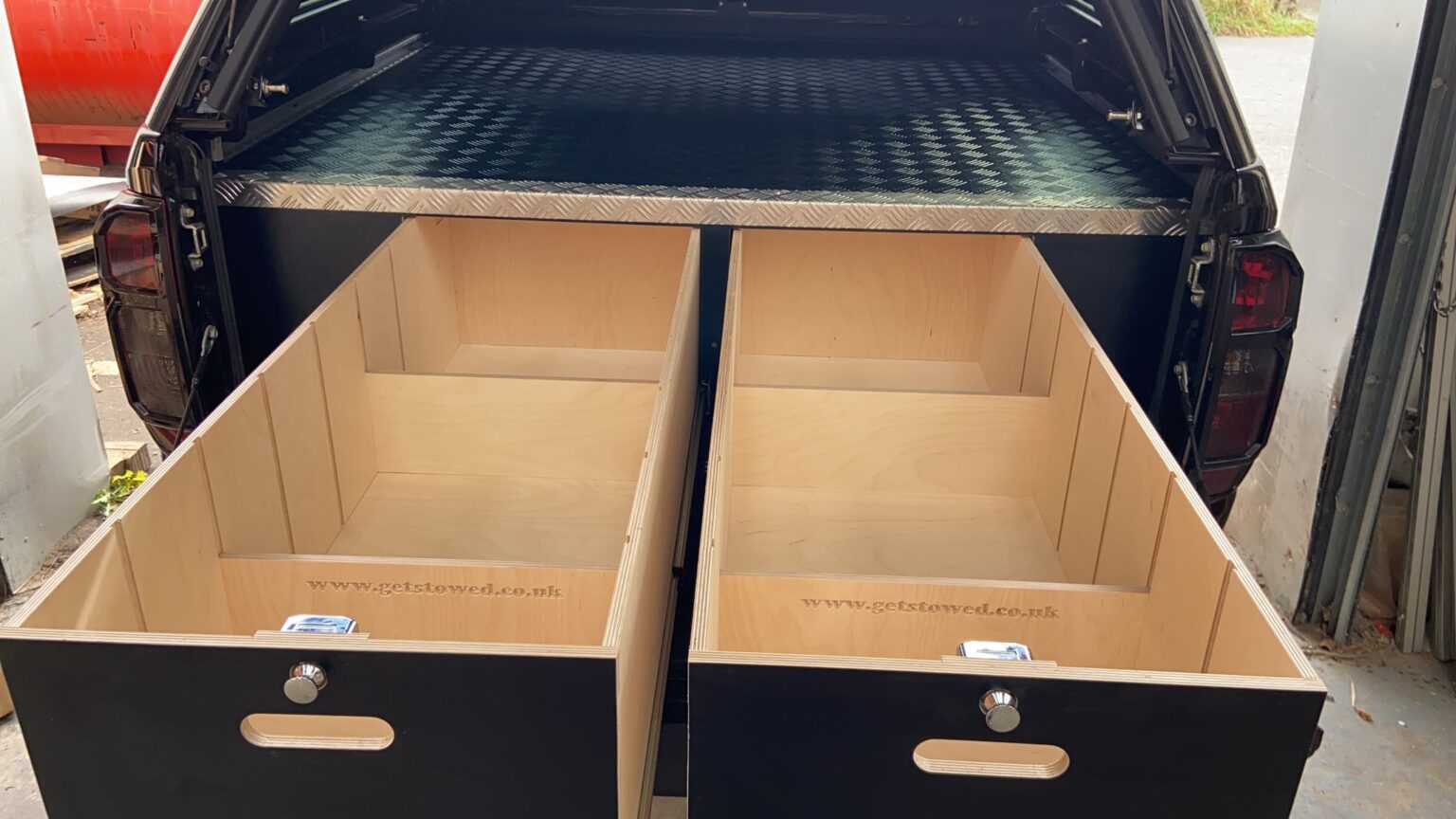 Nissan Navara – Large Unit – Get Stowed