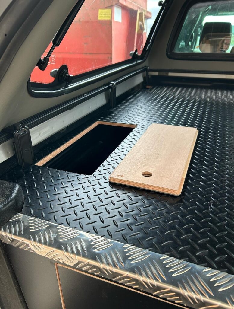 Ford Ranger - Armorgard Triple Drawers - Get Stowed